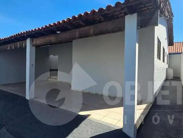 Casa / Sobrado para Locação em Uberlândia/MG Tibery 3 Quartos