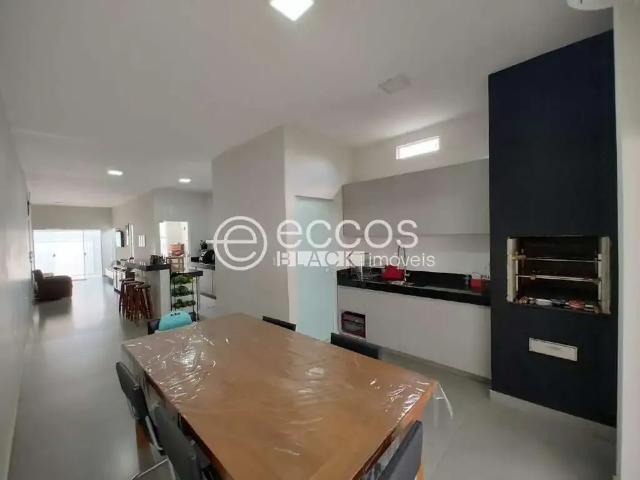Casa / Sobrado para Locação em Uberlândia/MG Tibery 3 Quartos