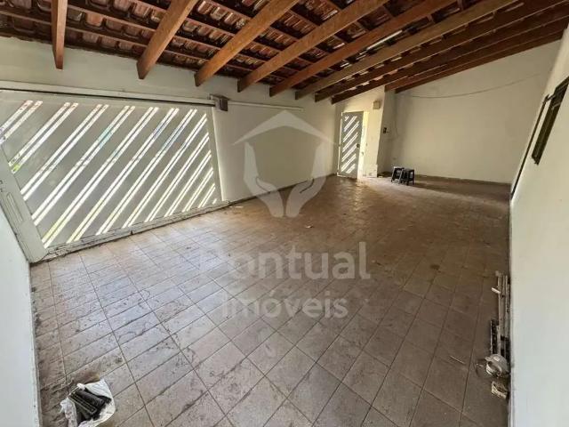Casa / Sobrado para Locação em Uberlândia/MG Umuarama 3 Quartos