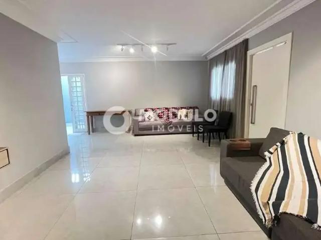 Casa / Sobrado para Locação em Uberlândia/MG Umuarama 4 Quartos