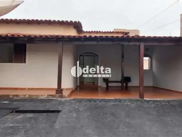 Casa / Sobrado para Locação em Uberlândia/MG Vigilato Pereira 3 Quartos