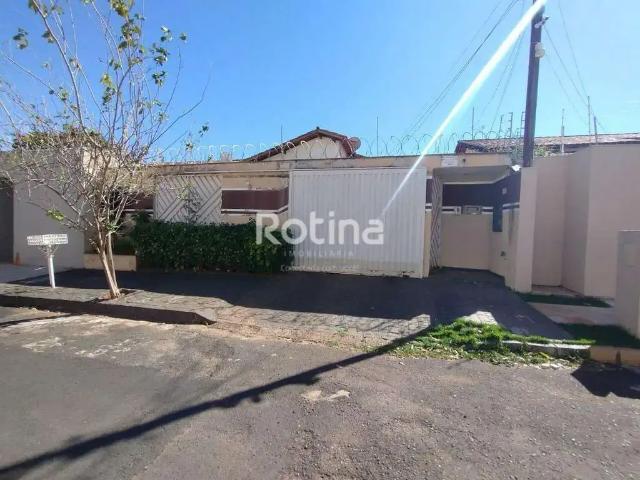 Casa / Sobrado para Locação em Uberlândia/MG Vigilato Pereira 3 Quartos