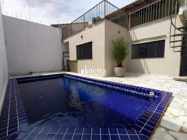 Casa / Sobrado para Locação em Uberlândia/MG Vigilato Pereira 5 Quartos