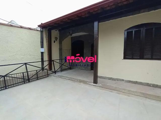 Casa / Sobrado para Locação em Volta Redonda/RJ Vila Santa Cecília 3 Quartos