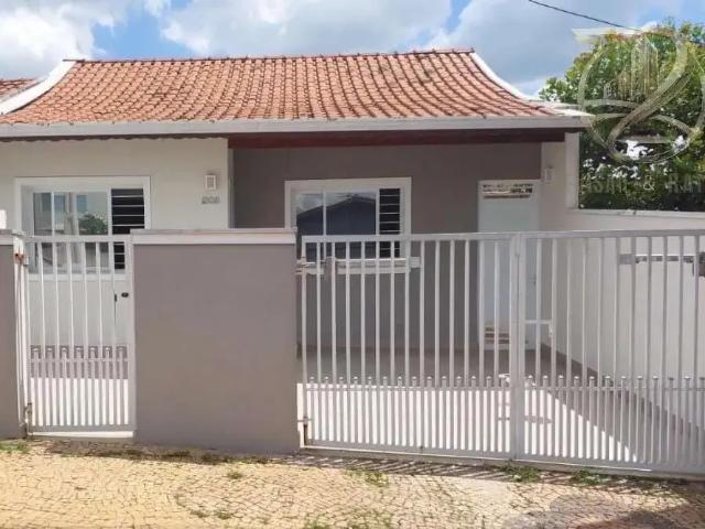 Casa / Sobrado para Locação em Valinhos/SP Vila Santana 2 Quartos