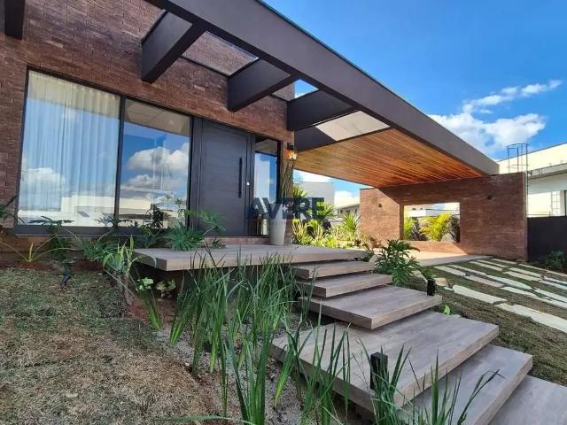 Casa / Sobrado para Locação em Valinhos/SP Joapiranga 3 Quartos