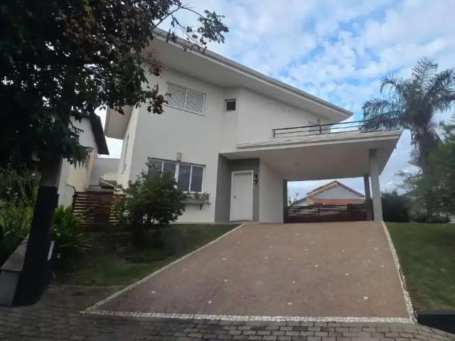 Casa / Sobrado para Locação em Valinhos/SP Lenheiro 3 Quartos
