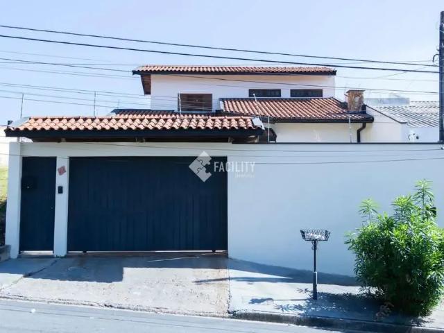 Casa / Sobrado para Locação em Valinhos/SP Loteamento Residencial Ana Carolina 3 Quartos