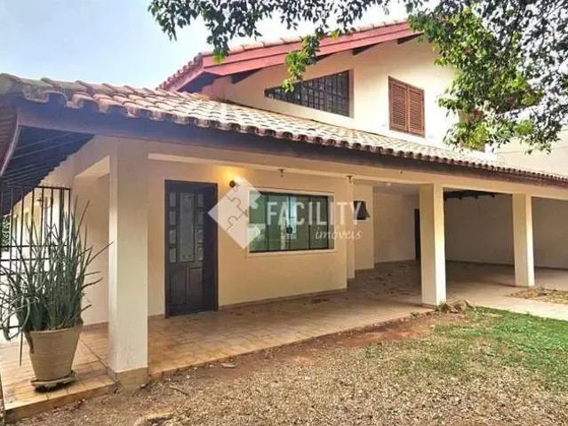 Casa / Sobrado para Locação em Valinhos/SP Parque Terranova 4 Quartos