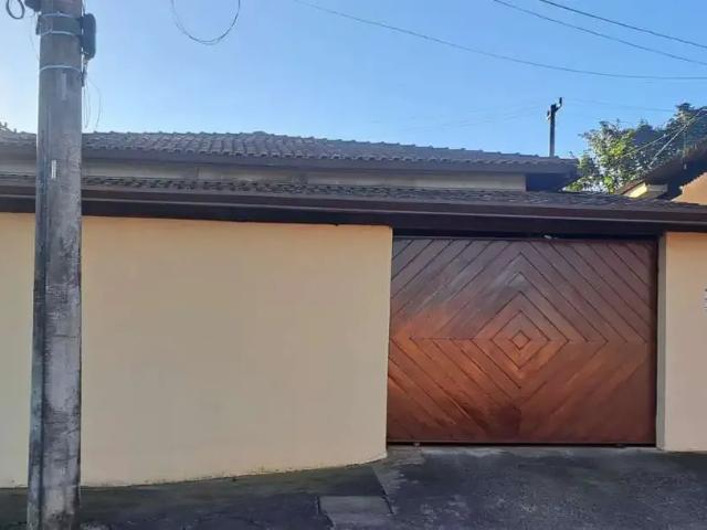 Casa / Sobrado para Locação em Vargem Grande Paulista/SP Centro 3 Quartos
