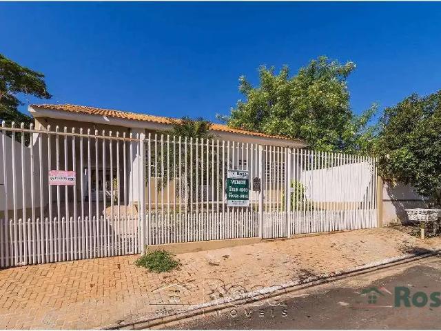 Casa / Sobrado para Locação em Várzea Grande/MT Nova Era 3 Quartos