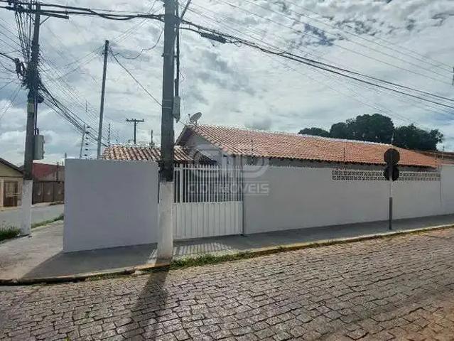 Casa / Sobrado para Locação em Várzea Grande/MT Centro Norte 2 Quartos