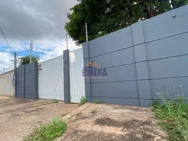 Casa / Sobrado para Locação em Várzea Grande/MT Centro Sul 4 Quartos