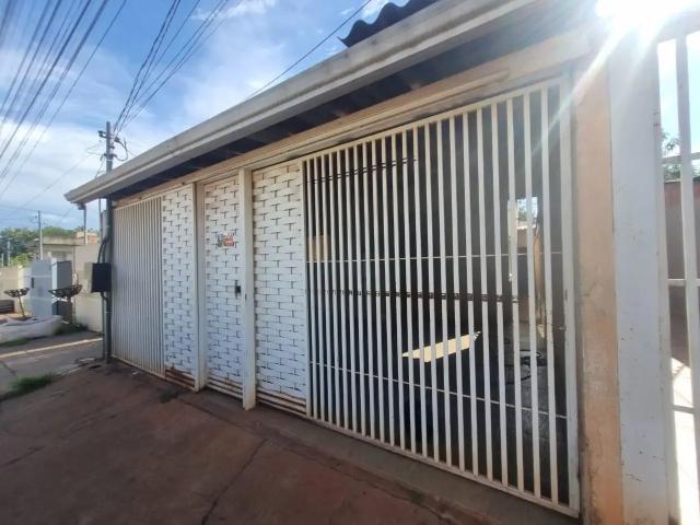 Casa / Sobrado para Locação em Várzea Grande/MT Jardim Ouro Verde 2 Quartos