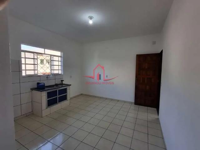 Casa / Sobrado para Locação em Várzea Paulista/SP Jardim das Acácias 1 Quartos