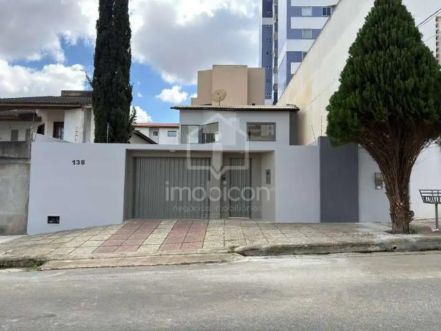 Casa / Sobrado para Locação em Vitória da Conquista/BA Candeias 5 Quartos