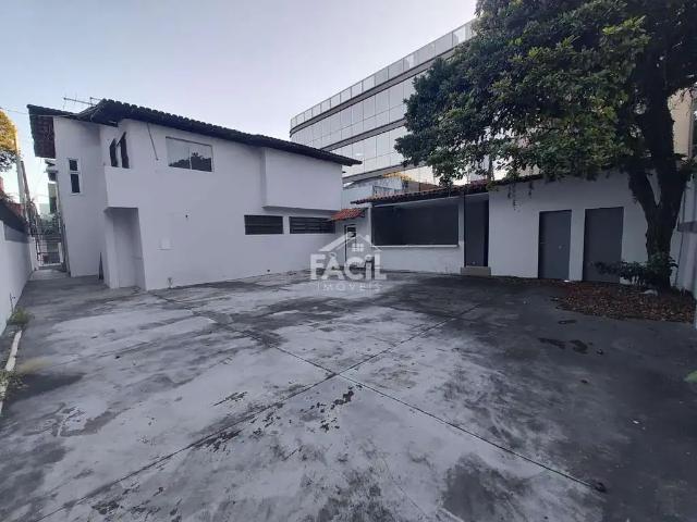 Casa / Sobrado para Locação em Vitória/ES Enseada do Suá 30 Quartos