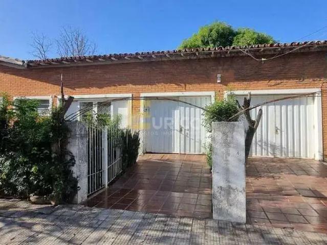 Casa / Sobrado para Locação em Vinhedo/SP Centro 4 Quartos
