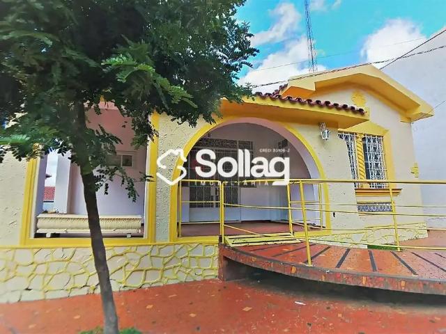 Casa / Sobrado para Locação em Vinhedo/SP Centro 5 Quartos