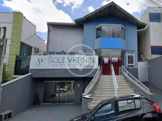 Casa / Sobrado para Locação em Vinhedo/SP Centro 6 Quartos