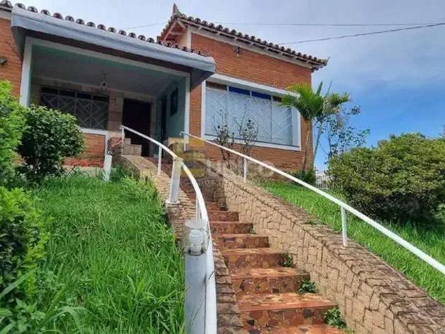 Casa / Sobrado para Locação em Vinhedo/SP Centro 2 Quartos