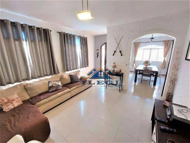 Casa / Sobrado para Locação em Vinhedo/SP Centro 3 Quartos