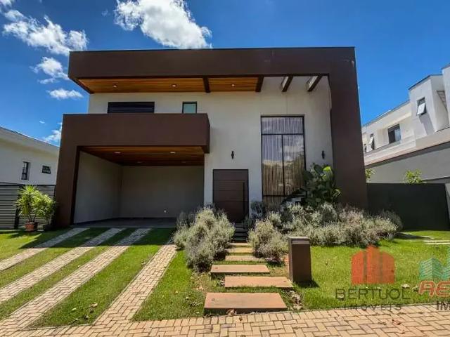 Casa / Sobrado para Locação em Vinhedo/SP Condomínio Campo de Toscana 4 Quartos