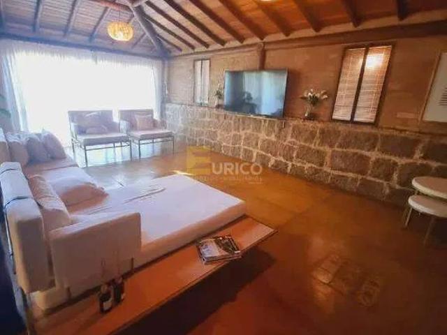 Casa / Sobrado para Locação em Vinhedo/SP Condomínio Alpes de Vinhedo 3 Quartos