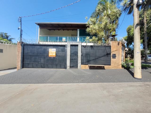Casa sobrado para locação no bairro Jaraguá
