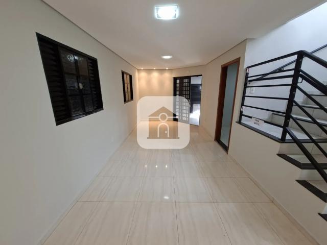 Casa sobrado para locação no bairro Tibery