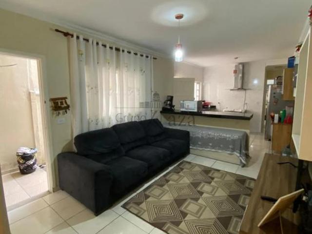 Casa Sobrado Parque dos Ipês 5 Dormitórios 177m² Estuda permuta