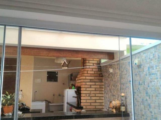 Vendo Casa no Parque São Domingos 179m² 3 Quartos 2 Suites 2 Vagas de Garagem, Varanda Gourmet
