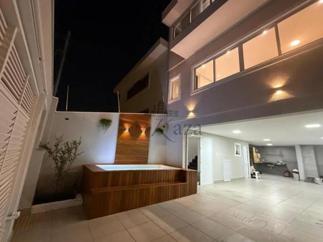 Casa Sobrado Parque São Domingos 3 Suítes 200m²
