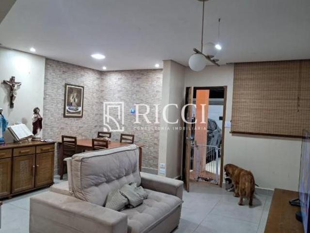 Casa Sobrado Reformada no Embaré