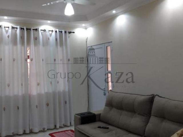 Casa Sobrado Residencial União 2 Dormitórios Aceita Permuta