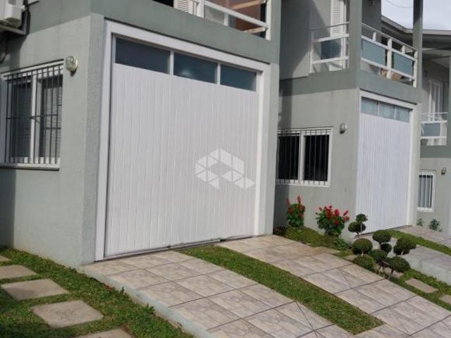 Casa sobrado Três dormitórios