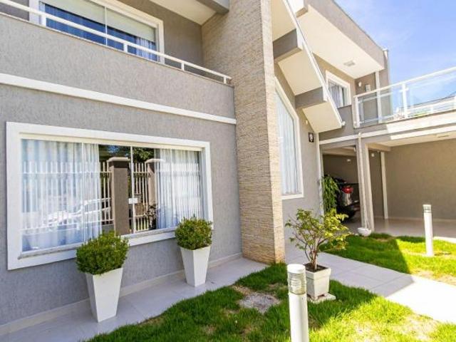 Casa Sobrado triplex no Cajuru 188 m² 3 Quartos 2 Vagas e ático com banheiro Curitiba PR