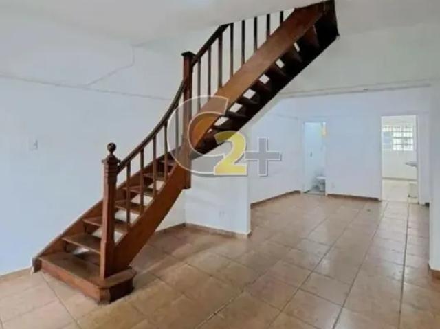 Casa sobrado, venda, Bela Vista, 2 quartos, 1 vaga, quintal com edícula