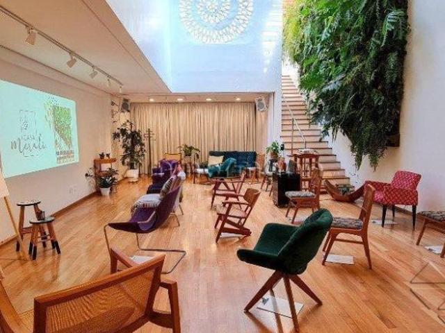 CASA SOBRADO VILA IPOJUCA 4 DORMITÓRIOS 6 VAGAS