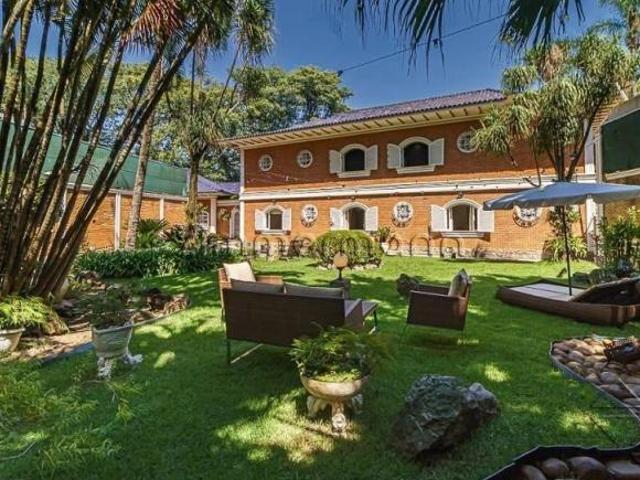 CASA SOBRADO VILA MADALENA 4 DORMITÓRIOS 8 VAGAS