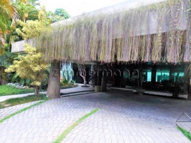 CASA SOBRADO VILA MADALENA 4 SUÍTES E PISCINA