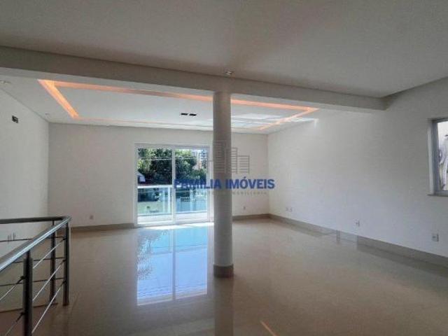 Casa sobreposta à venda 4 suítes lazer Ponta da Praia Santos