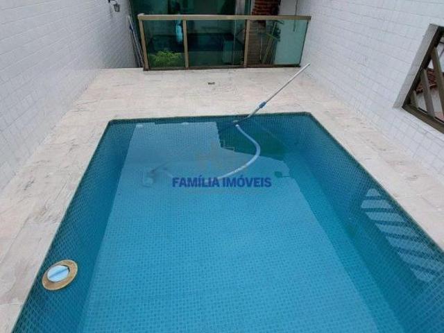 Casa sobreposta à venda 3 quartos suíte lazer Vila Belmiro Santos