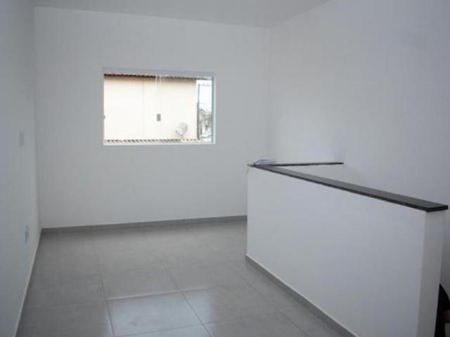 Casa Sobreposta Alta 2 Quartos na Vila Sônia Praia Grande