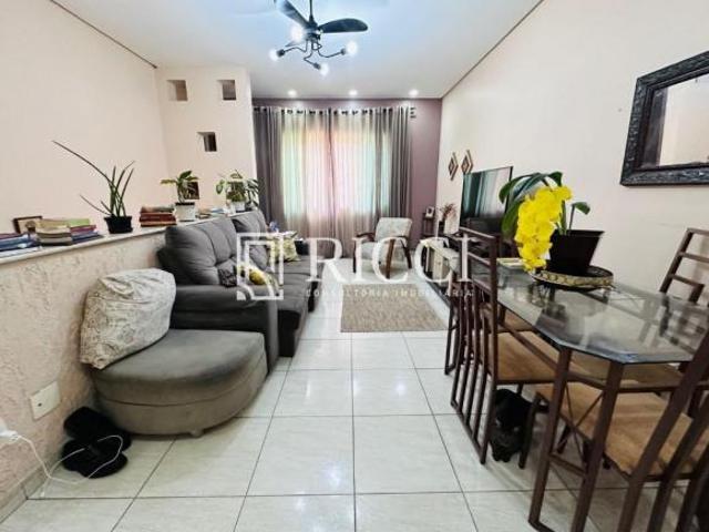 Casa Sobreposta Alta 3 Quartos à Venda no Marapé, Santos, por R$720 mil