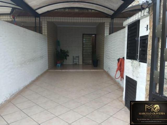 Casa Sobreposta Alta à Venda – São Vicente/SP