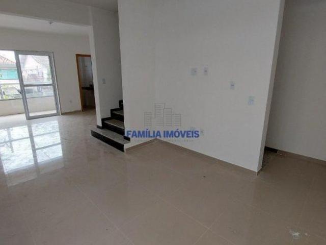 Casa sobreposta alta à venda 4 suítes Aparecida Santos SP