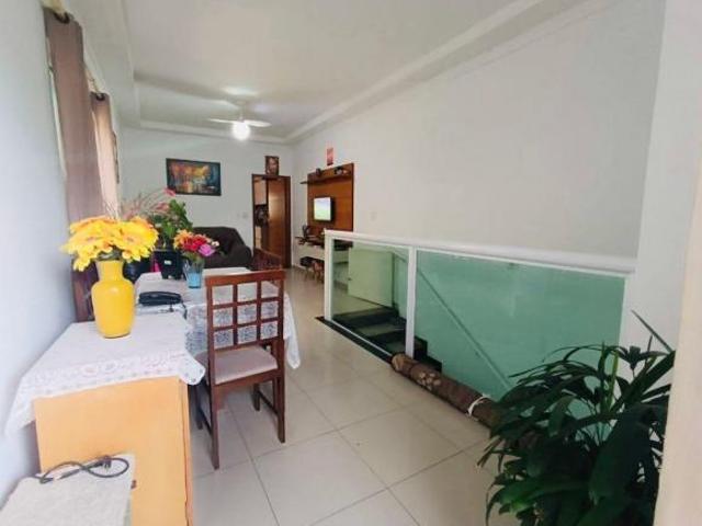 Casa sobreposta alta com 3 dormitórios à venda na Vila Belmiro