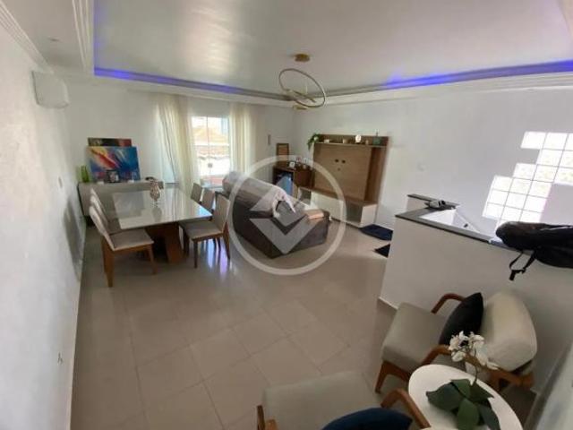 Casa Sobreposta Alta com 3 Quartos e 110 m² na Vila São Jorge São Vicente