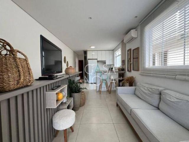 Casa sobreposta alta com 2 dormitórios à venda, 80 m² por R$ 870.000 Embaré Santos/SP